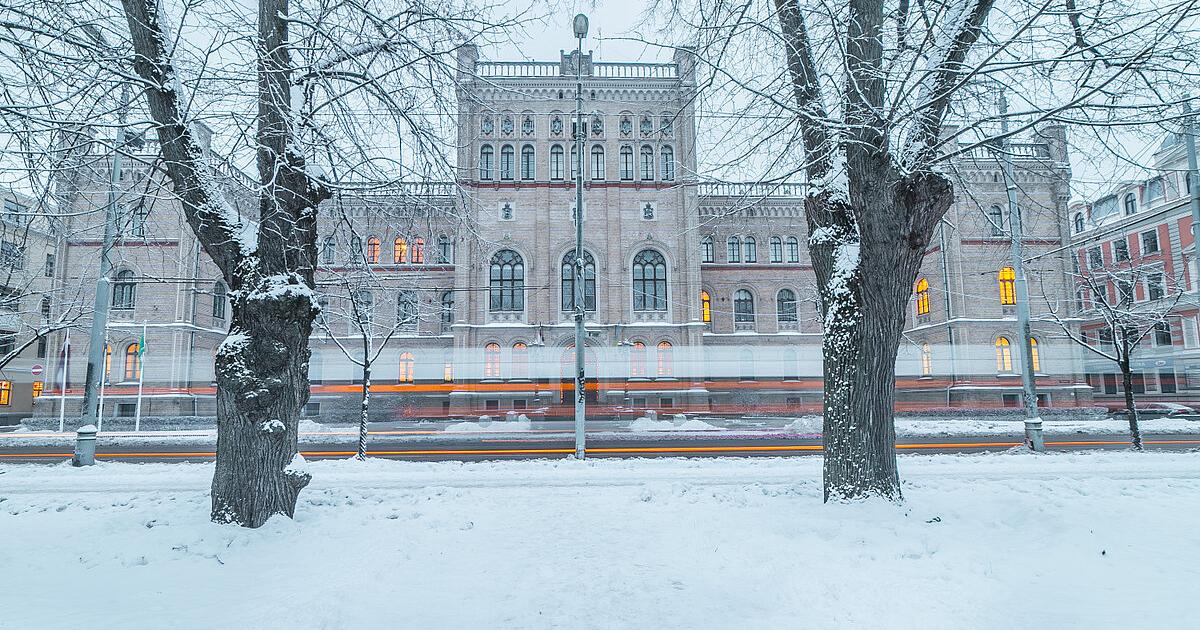 Strengthening Public Trust through Clear Communication of Achievements ...